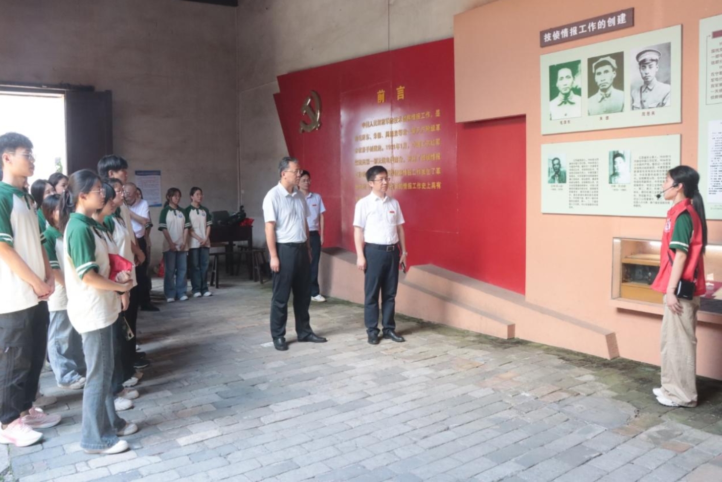 红金绿”党建品牌雁阵展】商学院：三色引领 管工融合 项目驱动——以党建引领复合型新商科人才培养-江西理工大学 - JiangXi ...